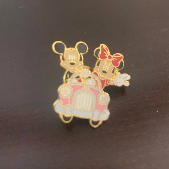 Disney | Accessories | Mickey And Minnie Mouse Disney Trading Pin ...